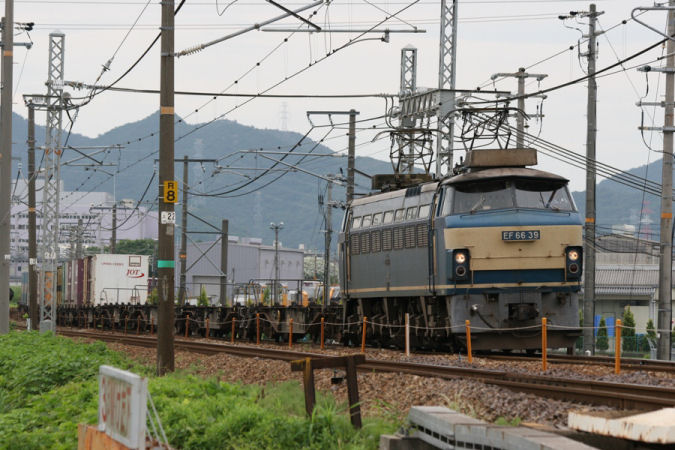 EF66－39(吹) - 特集：狭軌鉄道世界最大の定格出力を誇った「EF66形」Ⅱ('02.04～）